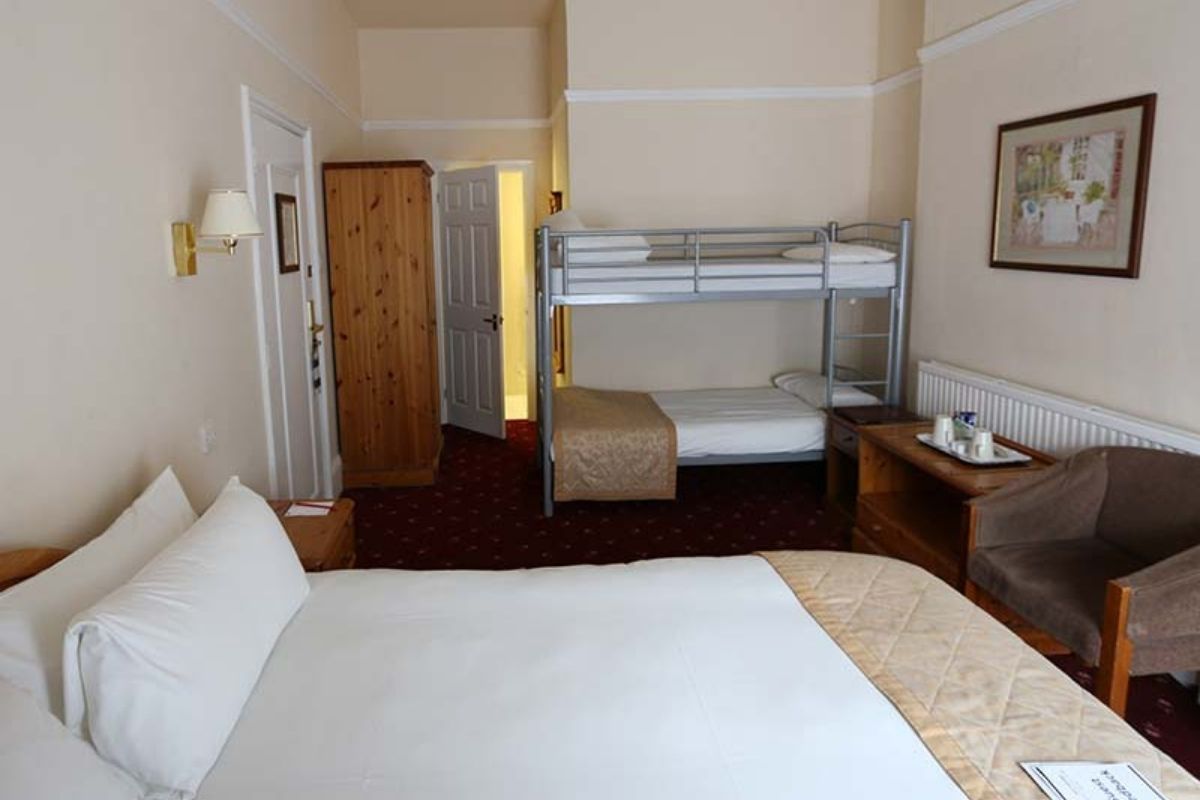 Accommodation in Surrey | Reigate Manor