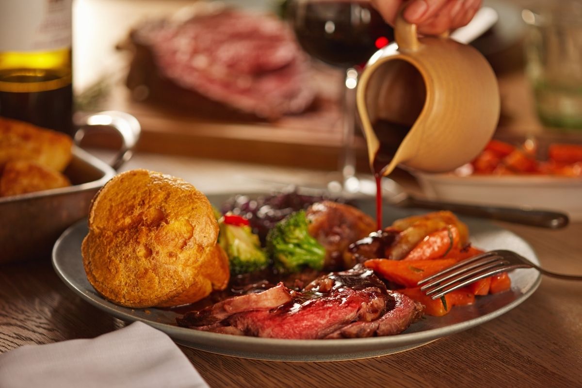 Sunday Lunch In Surrey Reigate Manor sunday-lunch-in-surrey-reigate-manor